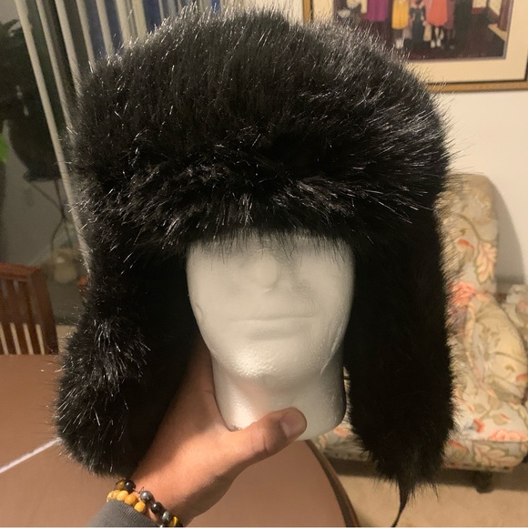 house of fluff | Accessories | House Of Fluff Faux Fur Hat Black Nwt ...